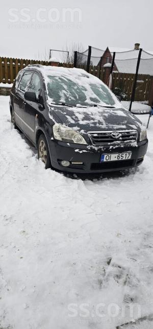 Black Toyota avensis-verso 2002 in Daugavpils, with an engine capacity of 2.00 L and mileage of 250 thousand km for 800 €, photo  on AUTOMOTO.COM.LV