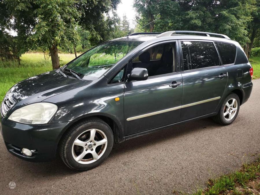 Black Toyota avensis-verso 2002 in Kaunas, with an engine capacity of 2.00 L and mileage of 380 thousand km for 799 €, photo 6 on AUTOMOTO.COM.LV