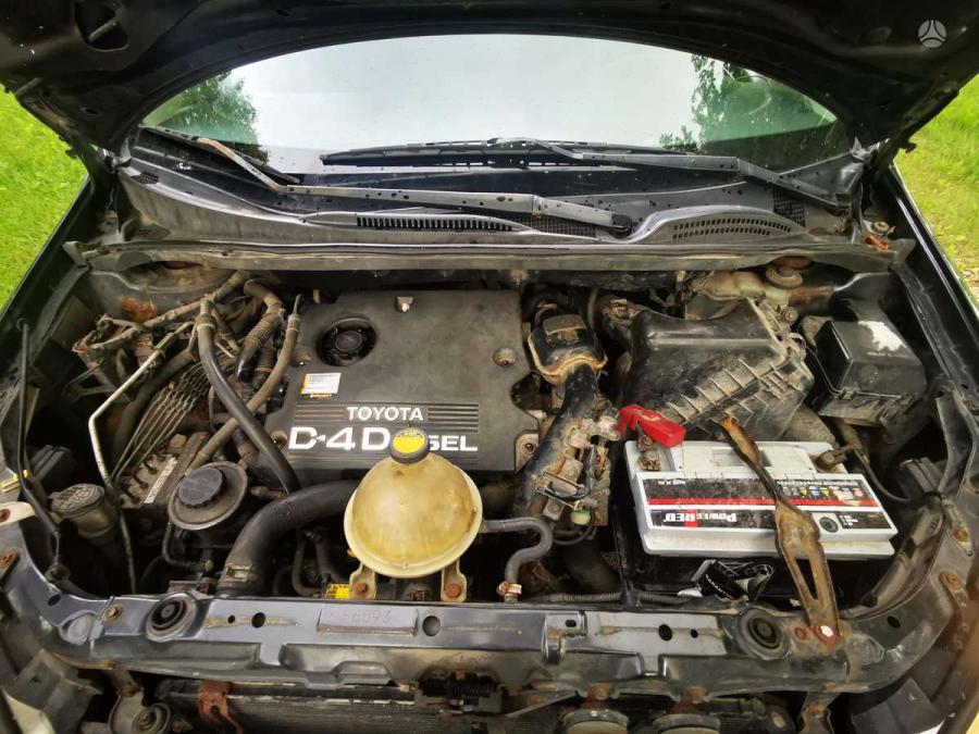 Black Toyota avensis-verso 2002 in Kaunas, with an engine capacity of 2.00 L and mileage of 380 thousand km for 799 €, photo 17 on AUTOMOTO.COM.LV