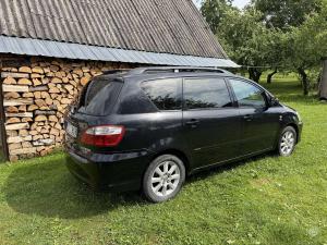 Black Toyota avensis-verso 2004 in Jonava, with an engine capacity of 2.00 L and mileage of 298 thousand km for 1850 €, photo 4 on AUTOMOTO.COM.LV