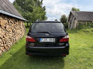 Black Toyota avensis-verso 2004 in Jonava, with an engine capacity of 2.00 L and mileage of 298 thousand km for 1850 €, photo 5 on AUTOMOTO.COM.LV