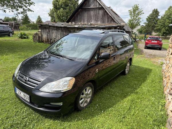 Black Toyota avensis-verso 2004 in Jonava, with an engine capacity of 2.00 L and mileage of 298 thousand km for 1850 €, photo 6 on AUTOMOTO.COM.LV