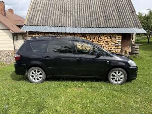 Black Toyota avensis-verso 2004 in Jonava, with an engine capacity of 2.00 L and mileage of 298 thousand km for 1850 €, photo 9 on AUTOMOTO.COM.LV