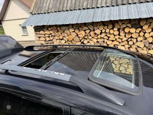 Black Toyota avensis-verso 2004 in Jonava, with an engine capacity of 2.00 L and mileage of 298 thousand km for 1850 €, photo 10 on AUTOMOTO.COM.LV