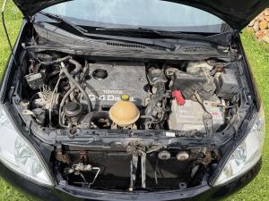 Black Toyota avensis-verso 2004 in Jonava, with an engine capacity of 2.00 L and mileage of 298 thousand km for 1850 €, photo 24 on AUTOMOTO.COM.LV
