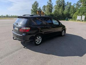 Черный Тойота Авенсис Версо 2005 в Шяуляй, объемом двигателя 2.00 л и пробегом 335 тыс. км за 2150 €, фото 5 на AUTOMOTO.COM.LV