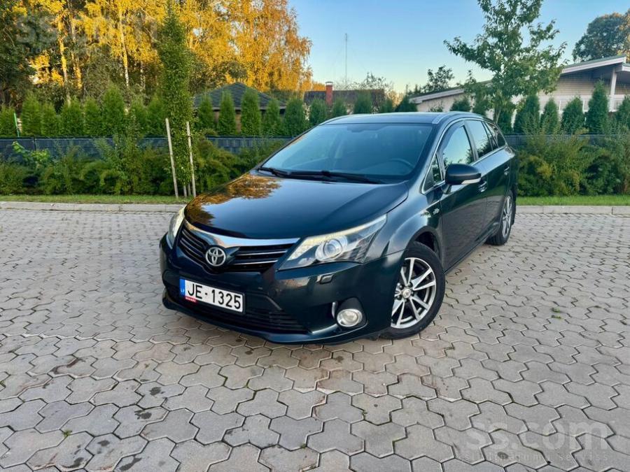 Melns Toyota avensis-verso 2013 Rīga, ar dzinēja tilpumu 2.20 L un nobraukumu 480 tūkst. km par 3100 €, foto 1 vietnē AUTOMOTO.COM.LV