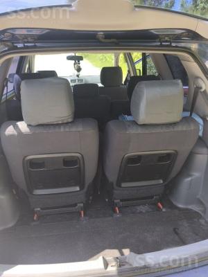 Zils Toyota avensis-verso 2001 Liepāja, ar dzinēja tilpumu 2.00 L un nobraukumu 285 tūkst. km par 1800 €, foto 13 vietnē AUTOMOTO.COM.LV