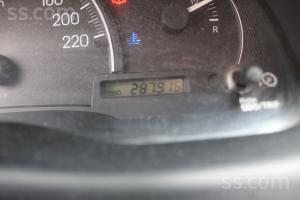 Zils Toyota avensis-verso 2001 Liepāja, ar dzinēja tilpumu 2.00 L un nobraukumu 288 tūkst. km par 1700 €, foto 14 vietnē AUTOMOTO.COM.LV