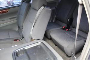 Blue Toyota avensis-verso 2001 in Liepaja, with an engine capacity of 2.00 L and mileage of 288 thousand km for 1700 €, photo 9 on AUTOMOTO.COM.LV