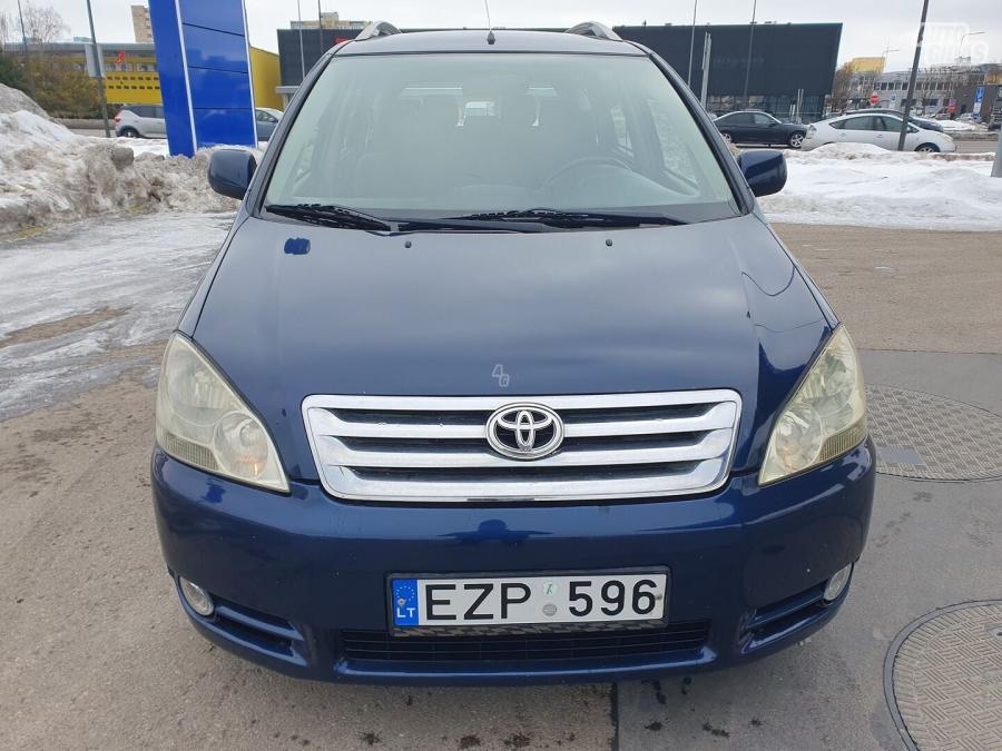 Zils Toyota avensis-verso 2003 Kauņa, ar dzinēja tilpumu 2.00 L un nobraukumu 223 tūkst. km par 1550 €, foto 2 vietnē AUTOMOTO.COM.LV