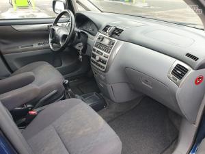 Zils Toyota avensis-verso 2003 Kauņa, ar dzinēja tilpumu 2.00 L un nobraukumu 223 tūkst. km par 1550 €, foto 8 vietnē AUTOMOTO.COM.LV