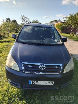 Zils Toyota avensis-verso 2003 Rēzekne, ar dzinēja tilpumu 2.00 L un nobraukumu 348 tūkst. km par 1790 €, foto 4 vietnē AUTOMOTO.COM.LV