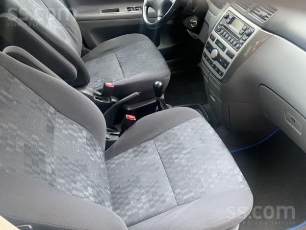 Zils Toyota avensis-verso 2004 Rīga, ar dzinēja tilpumu 2.00 L un nobraukumu 0 tūkst. km par 700 €, foto 7 vietnē AUTOMOTO.COM.LV
