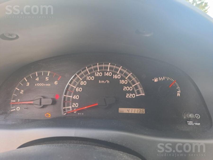 Zils Toyota avensis-verso 2004 Rīga, ar dzinēja tilpumu 2.00 L un nobraukumu 411 tūkst. km par 1000 €, foto 8 vietnē AUTOMOTO.COM.LV