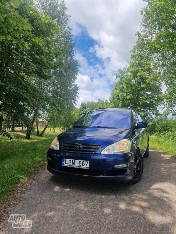 Blue Toyota avensis-verso 2005 in Radviliskis, with an engine capacity of 2.00 L and mileage of 380 thousand km for 2100 €, photo 9 on AUTOMOTO.COM.LV