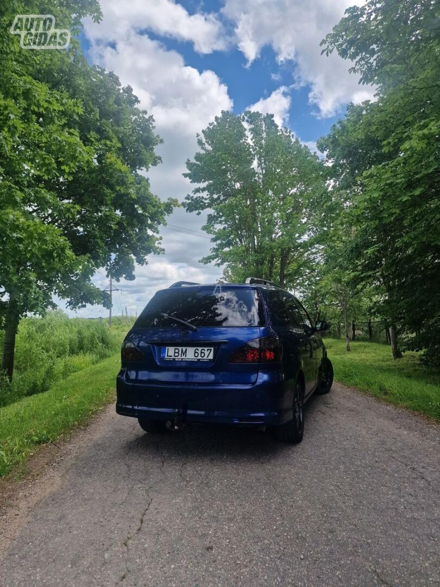 Blue Toyota avensis-verso 2005 in Radviliskis, with an engine capacity of 2.00 L and mileage of 380 thousand km for 2100 €, photo 10 on AUTOMOTO.COM.LV