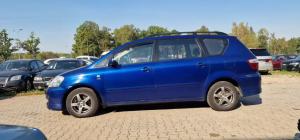 Blue Toyota avensis-verso 2005 in Valmiera, with an engine capacity of 2.00 L and mileage of 3057 thousand km for 1900 €, photo 6 on AUTOMOTO.COM.LV
