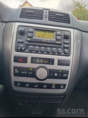 Zils Toyota avensis-verso 2005 Bauska, ar dzinēja tilpumu 2.00 L un nobraukumu 371 tūkst. km par 1300 €, foto 6 vietnē AUTOMOTO.COM.LV