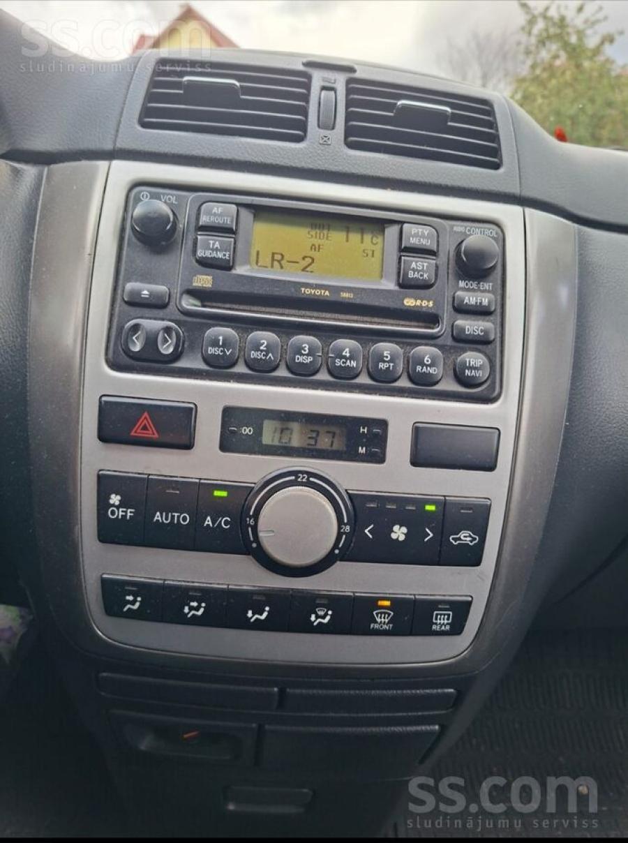 Zils Toyota avensis-verso 2005 Bauska, ar dzinēja tilpumu 2.00 L un nobraukumu 371 tūkst. km par 1300 €, foto 6 vietnē AUTOMOTO.COM.LV