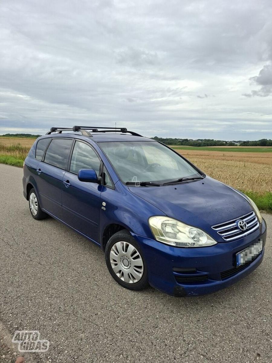 Blue Toyota avensis-verso 2004 in Raseiniai, with an engine capacity of 2.00 L and mileage of 425 thousand km for 1950 €, photo 4 on AUTOMOTO.COM.LV
