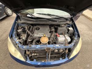 Blue Toyota avensis-verso 2004 in Vilnius, with an engine capacity of 2.00 L and mileage of 418 thousand km for 750 €, photo 17 on AUTOMOTO.COM.LV