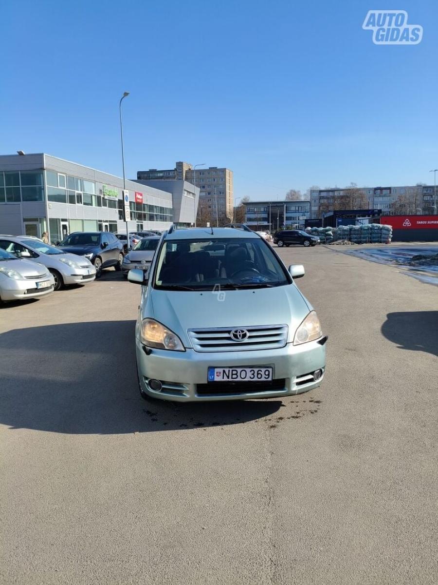 Zaļš Toyota avensis-verso 2001 Viļņa, ar dzinēja tilpumu 2.00 L un nobraukumu 305 tūkst. km par 1000 €, foto 1 vietnē AUTOMOTO.COM.LV