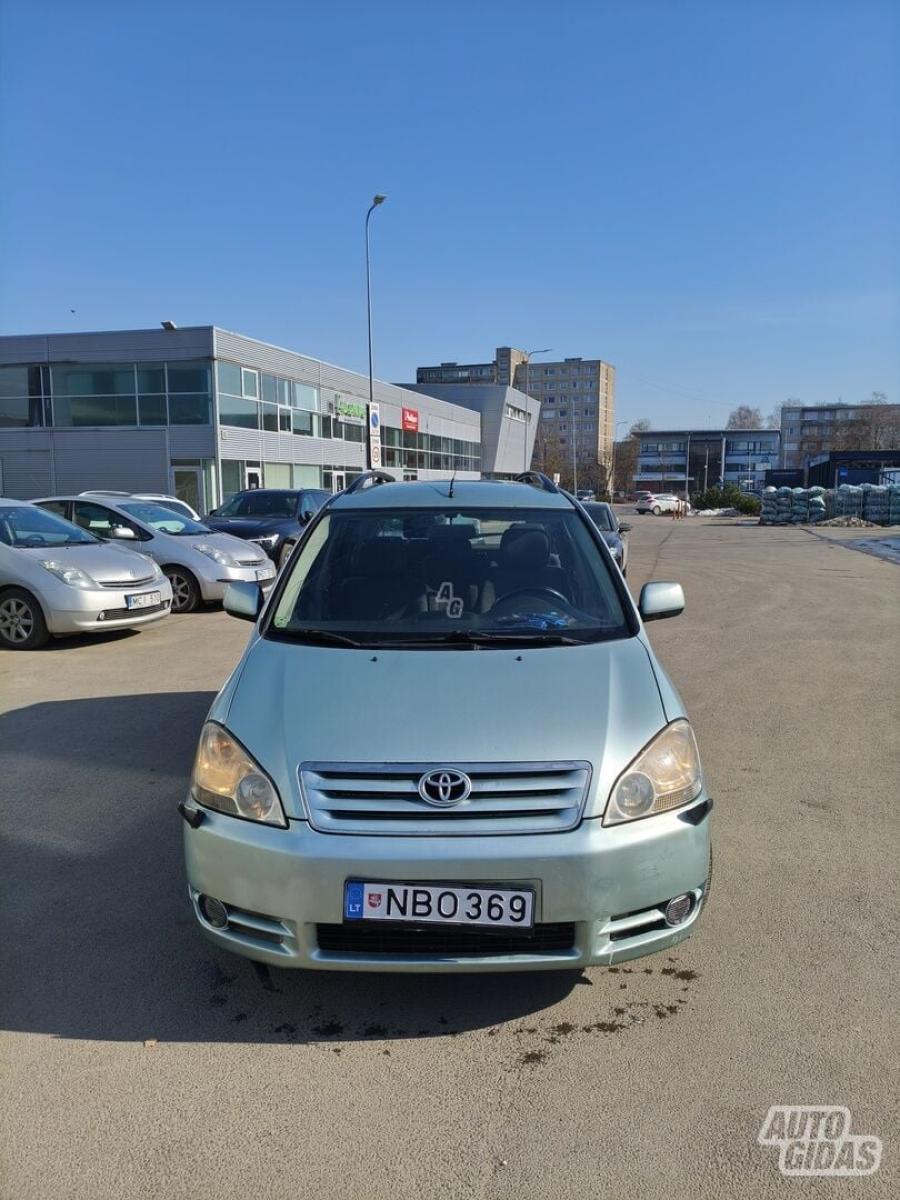Zaļš Toyota avensis-verso 2001 Viļņa, ar dzinēja tilpumu 2.00 L un nobraukumu 305 tūkst. km par 1000 €, foto 3 vietnē AUTOMOTO.COM.LV