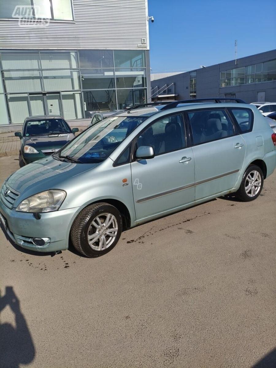 Zaļš Toyota avensis-verso 2001 Viļņa, ar dzinēja tilpumu 2.00 L un nobraukumu 305 tūkst. km par 1000 €, foto 8 vietnē AUTOMOTO.COM.LV