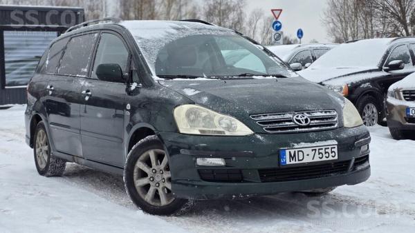 Zaļš Toyota avensis-verso 2004 Jelgava, ar dzinēja tilpumu 2.00 L un nobraukumu 0 tūkst. km par 1990 €, foto 3 vietnē AUTOMOTO.COM.LV