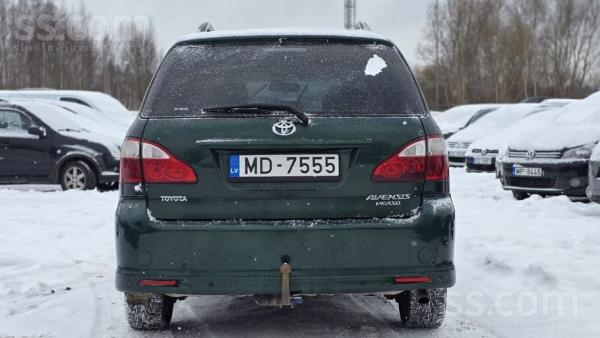 Zaļš Toyota avensis-verso 2004 Jelgava, ar dzinēja tilpumu 2.00 L un nobraukumu 0 tūkst. km par 1990 €, foto 5 vietnē AUTOMOTO.COM.LV