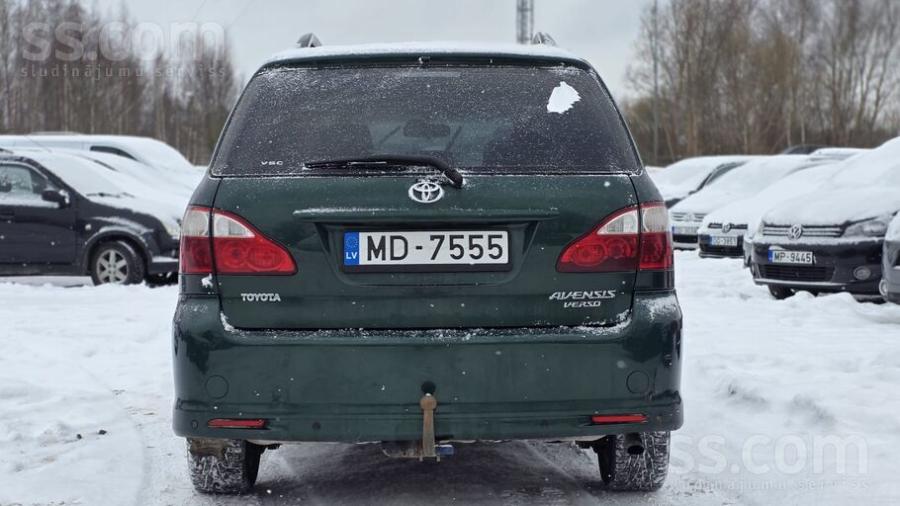 Zaļš Toyota avensis-verso 2004 Jelgava, ar dzinēja tilpumu 2.00 L un nobraukumu 0 tūkst. km par 1990 €, foto 5 vietnē AUTOMOTO.COM.LV