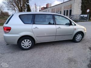 Pelēks Toyota avensis-verso 2002 Joniškis, ar dzinēja tilpumu 2.00 L un nobraukumu 350 tūkst. km par 900 €, foto 13 vietnē AUTOMOTO.COM.LV