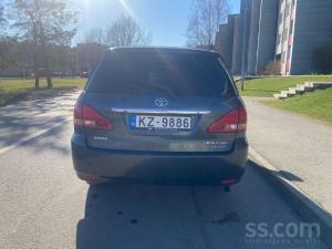 Grey Toyota avensis-verso 2002 in Riga, with an engine capacity of 2.00 L and mileage of 349 thousand km for 1190 €, photo 3 on AUTOMOTO.COM.LV