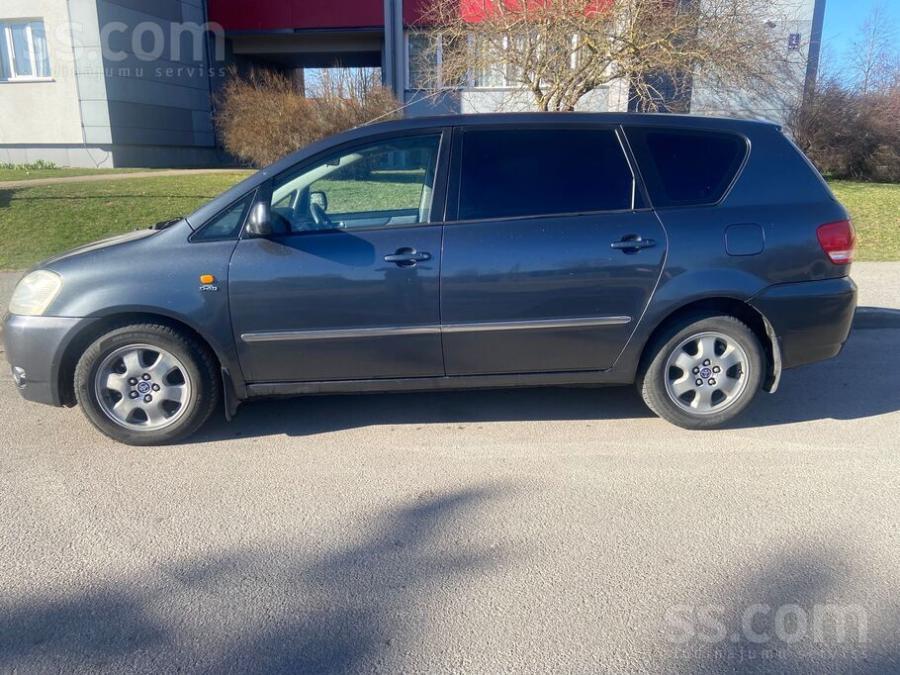Grey Toyota avensis-verso 2002 in Riga, with an engine capacity of 2.00 L and mileage of 349 thousand km for 1190 €, photo 6 on AUTOMOTO.COM.LV