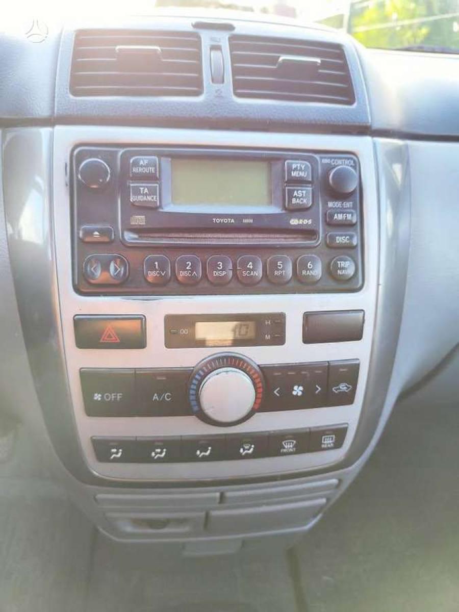 Grey Toyota avensis-verso 2002 in Joniskis, with an engine capacity of 2.00 L and mileage of 380 thousand km for 800 €, photo 11 on AUTOMOTO.COM.LV