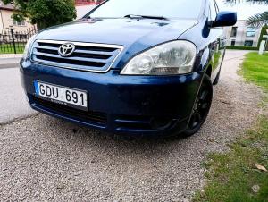 Grey Toyota avensis-verso 2002 in Pakruojis, with an engine capacity of 2.00 L and mileage of 345 thousand km for 1750 €, photo 7 on AUTOMOTO.COM.LV