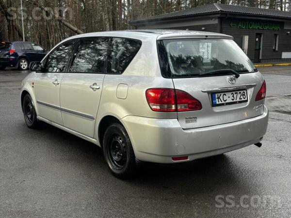 Grey Toyota avensis-verso 2003 in Riga, with an engine capacity of 2.00 L and mileage of 256 thousand km for 1350 €, photo 7 on AUTOMOTO.COM.LV