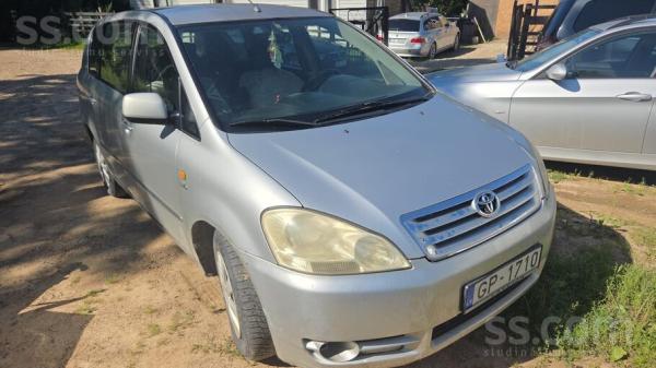 Pelēks Toyota avensis-verso 2003 Jēkabpils, ar dzinēja tilpumu 2.00 L un nobraukumu 379 tūkst. km par 500 €, foto 1 vietnē AUTOMOTO.COM.LV