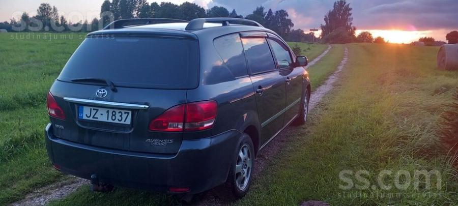 Grey Toyota avensis-verso 2003 in Valka, with an engine capacity of 2.00 L and mileage of 383 thousand km for 590 €, photo 6 on AUTOMOTO.COM.LV