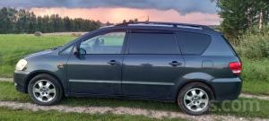 Grey Toyota avensis-verso 2003 in Valka, with an engine capacity of 2.00 L and mileage of 383 thousand km for 590 €, photo 7 on AUTOMOTO.COM.LV