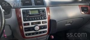 Grey Toyota avensis-verso 2003 in Valka, with an engine capacity of 2.00 L and mileage of 383 thousand km for 590 €, photo 10 on AUTOMOTO.COM.LV