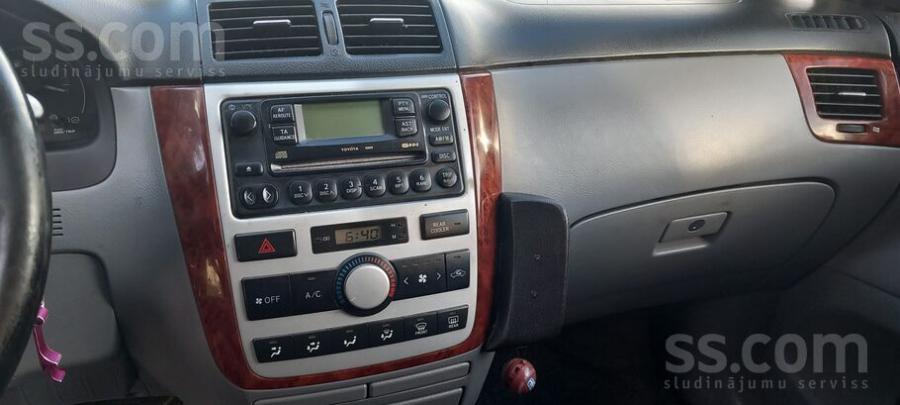 Grey Toyota avensis-verso 2003 in Valka, with an engine capacity of 2.00 L and mileage of 383 thousand km for 590 €, photo 10 on AUTOMOTO.COM.LV