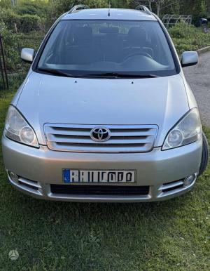 Серый Тойота Авенсис Версо 2003 в Паневежис, объемом двигателя 2.00 л и пробегом 321 тыс. км за 1400 €, фото 3 на AUTOMOTO.COM.LV
