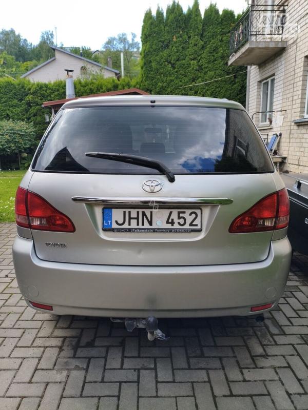 Тойота Авенсис Версо 2003 в Каунас на AUTOMOTO.COM.LV Серый Тойота Авенсис Версо 2003 в Каунас, объемом двигателя 2.00 л и пробегом 396 тыс. км за 1360 €, фото 5 на AUTOMOTO.COM.LV