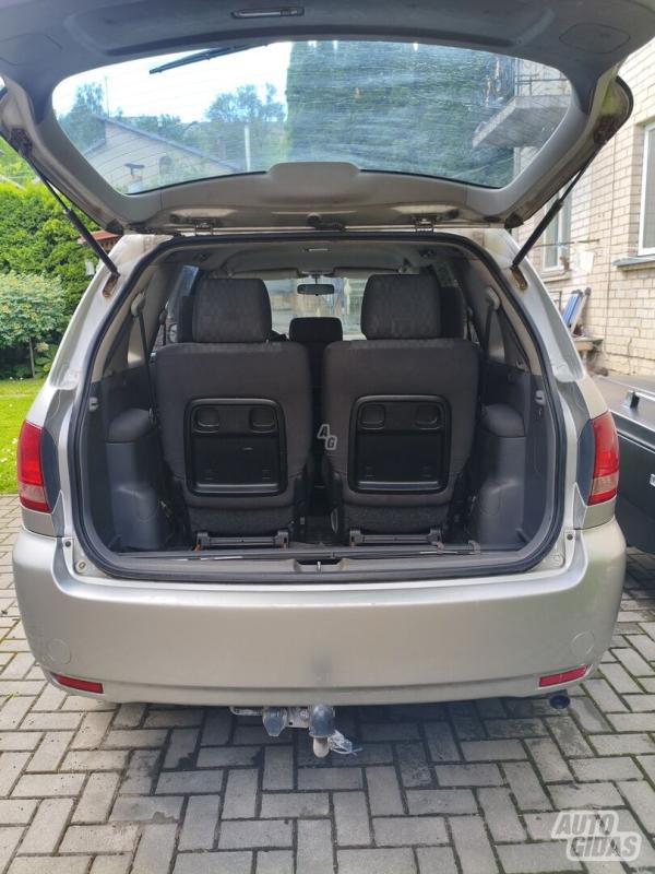 Grey Toyota avensis-verso 2003 in Kaunas, with an engine capacity of 2.00 L and mileage of 396 thousand km for 1280 €, photo 6 on AUTOMOTO.COM.LV