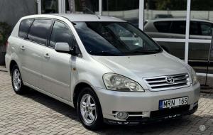 Pelēks Toyota avensis-verso 2003 Radviliškis, ar dzinēja tilpumu 2.00 L un nobraukumu 391 tūkst. km par 1250 €, foto 5 vietnē AUTOMOTO.COM.LV