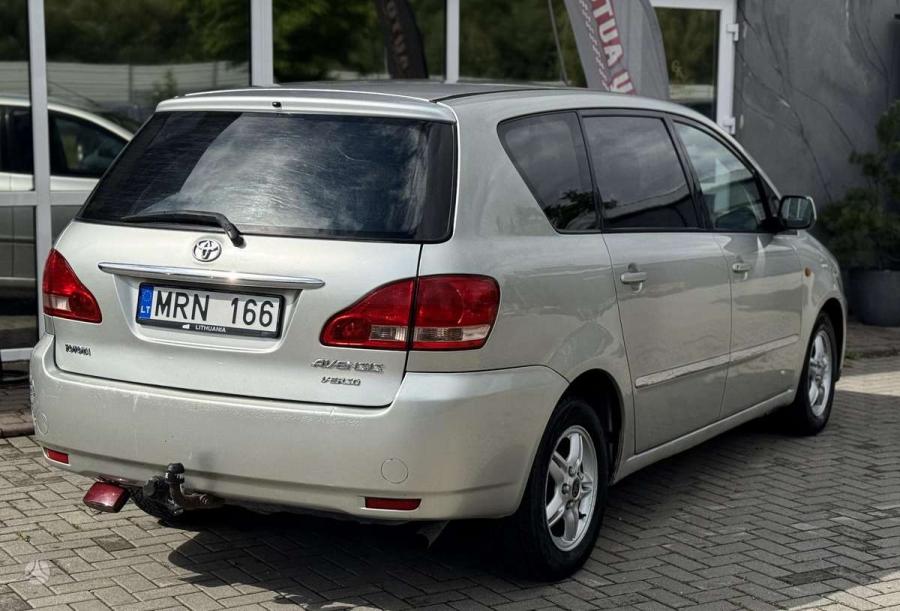 Pelēks Toyota avensis-verso 2003 Radviliškis, ar dzinēja tilpumu 2.00 L un nobraukumu 391 tūkst. km par 1250 €, foto 10 vietnē AUTOMOTO.COM.LV