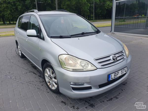 Pelēks Toyota avensis-verso 2004 Kauņa, ar dzinēja tilpumu 2.00 L un nobraukumu 350 tūkst. km par 1100 €, foto 1 vietnē AUTOMOTO.COM.LV