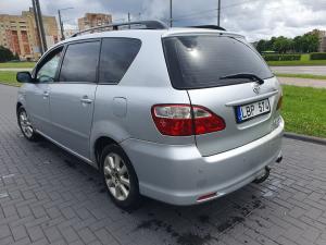 Серый Тойота Авенсис Версо 2004 в Каунас, объемом двигателя 2.00 л и пробегом 350 тыс. км за 1100 €, фото 4 на AUTOMOTO.COM.LV